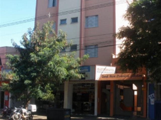 Kitnet e Studio para alugar com 1 Quarto em Zona 07, Maringá PR