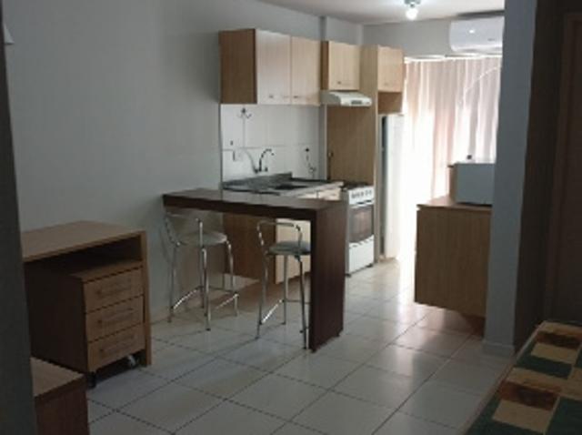 Kitnet e Studio para alugar em Zona 08, Maringá PR