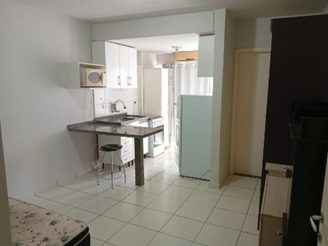 Kitnet e Studio para alugar em Zona 08, Maringá PR
