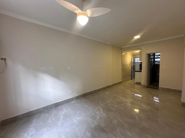 Kitnet em Canto do Forte, Praia Grande/SP de 33m² 1 quartos à venda por R$ 220.000,00 ou para locação R$ 1.700,00/mes
