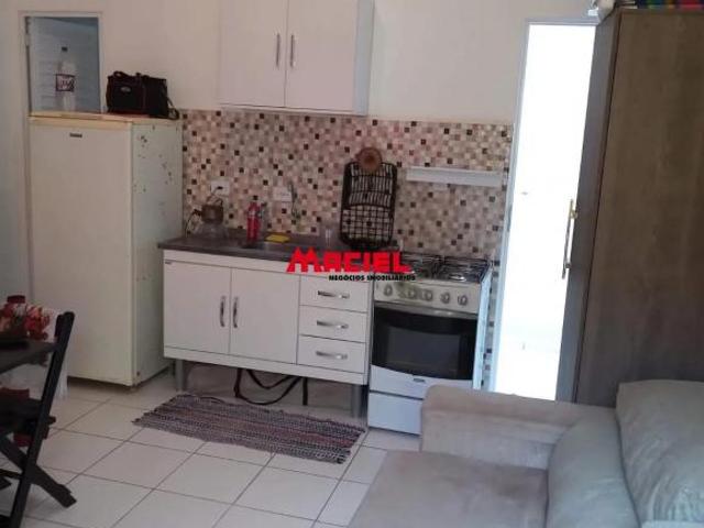 KITNET em CARAGUÁTATUBA,Otima Localização. OPORTUNIDADE.