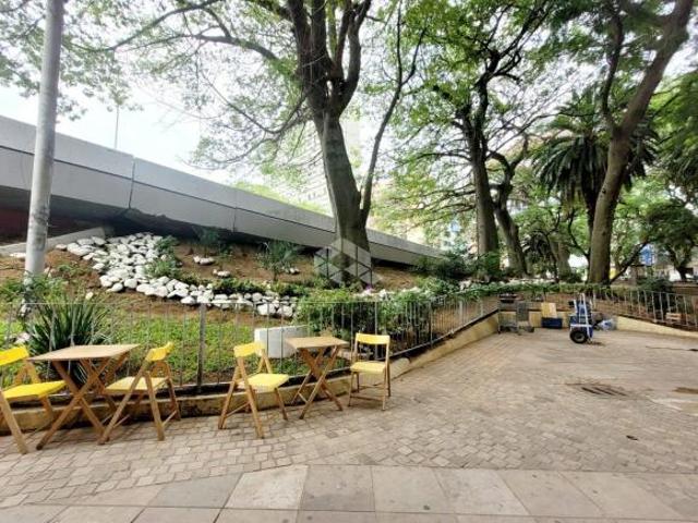 Kitnet em andar alto