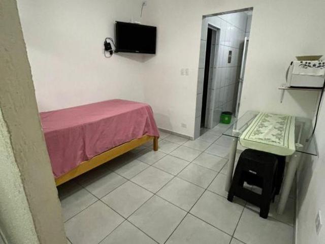 Kitnet em Guilhermina Praia Grande frente mar