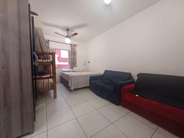 Kitnet em Vila Tupi, Praia Grande/SP de 43m² 1 quartos para locação R$ 1.600,00/mes