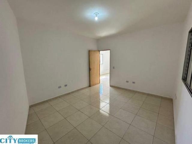 Kitnet em Vila Ayrosa, São Paulo/SP de 106m² 3 quartos à venda por R$ 2.200,00
