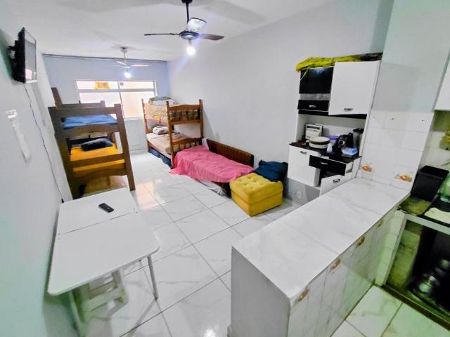Kitnet em Vila Mirim, Praia Grande/SP de 32m² 1 quartos à venda por R$ 189.900,00