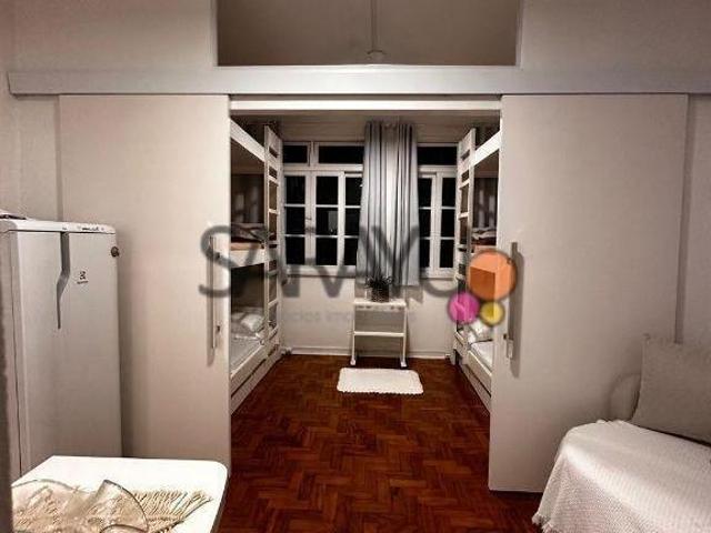 Kitnet excelente localizacao venda Pitangueiras !