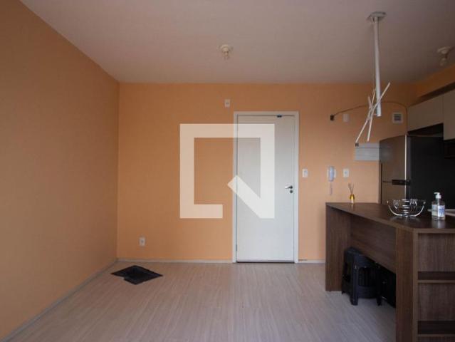 Kitnet, Itaquera, 1 Quarto, 25 m2 São Paulo