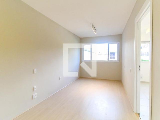 Kitnet, Itaquera, 1 Quarto, 27 m2 São Paulo