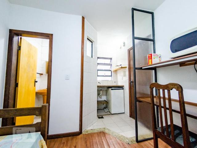 Kitnet, João Pinheiro, 1 Quarto, 15 m2 Belo Horizonte