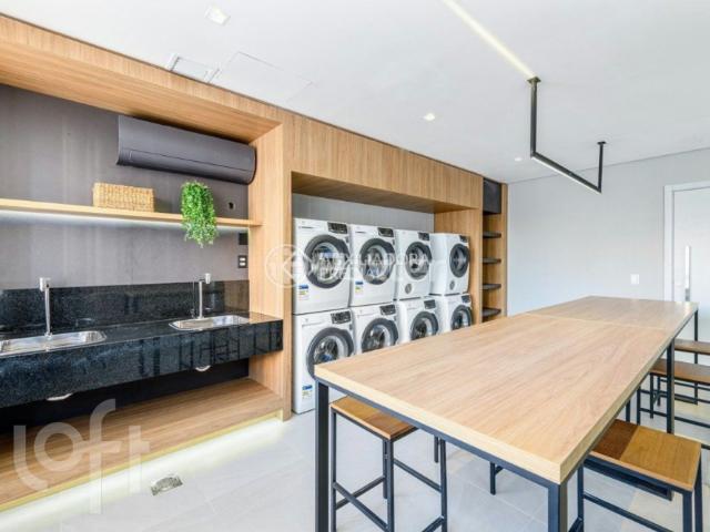 Kitnet / JK / Studio com 1 dormitórios em Porto Alegre