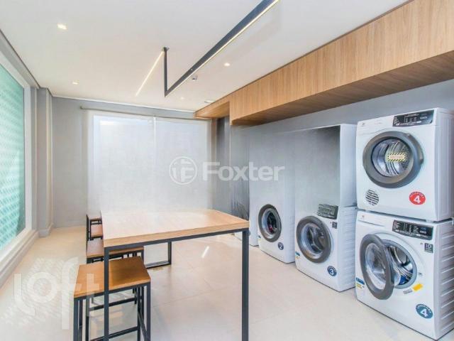 Kitnet / JK / Studio com 1 dormitórios em Porto Alegre