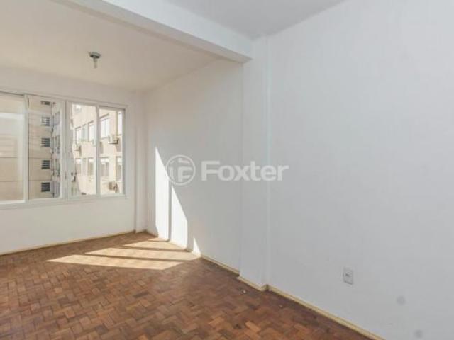 Kitnet / JK / Studio, 1 dormitórios, 21.8 m², em Centro Histórico
