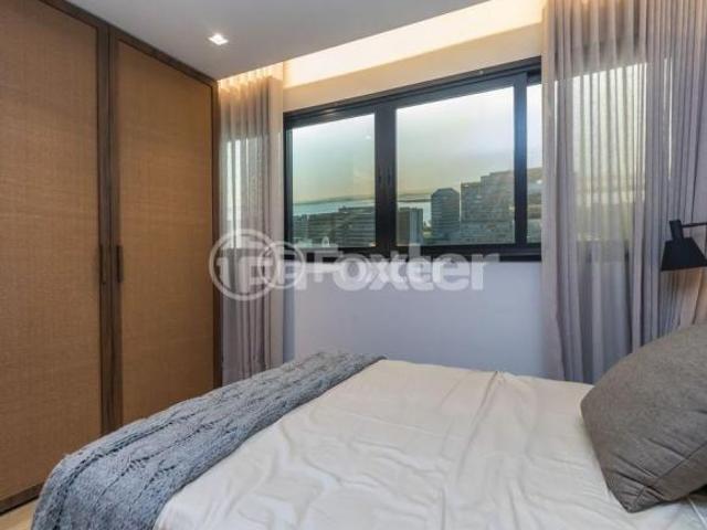 Kitnet / JK / Studio, 1 dormitórios, 27.69 m², em Cidade Baixa