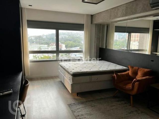 Kitnet / JK / Studio, 1 dormitórios, 38.85 m², em Glória