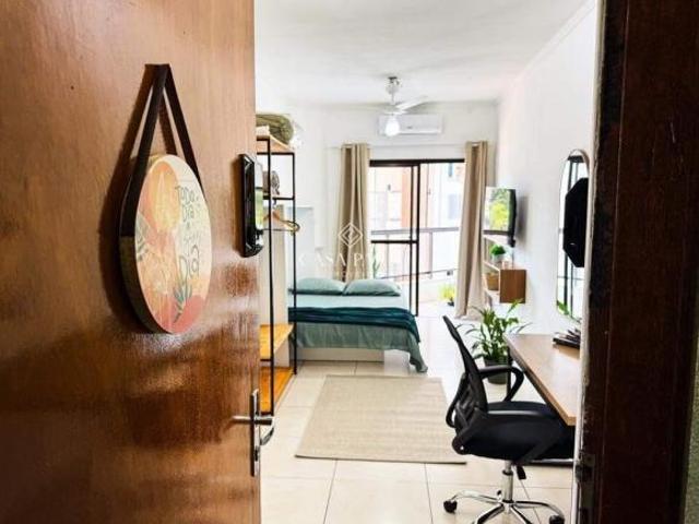 Kitnet Mobiliada no Canto do Forte Praia Grande • 40m² • 1 vaga • Portaria 24h