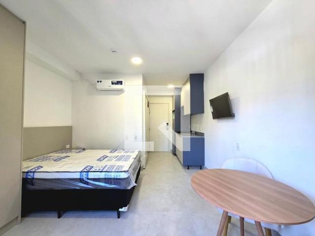 Kitnet, Moema, 1 Quarto, 24 m2 São Paulo