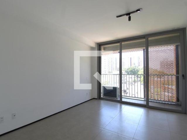 Kitnet, Moema, 1 Quarto, 30 m2 São Paulo