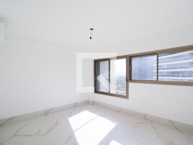 Kitnet, Moema, 1 Quarto, 30 m2 São Paulo