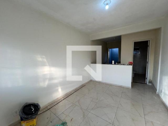 Kitnet, Marechal Hermes, 1 Quarto, 35 m2 Rio de Janeiro