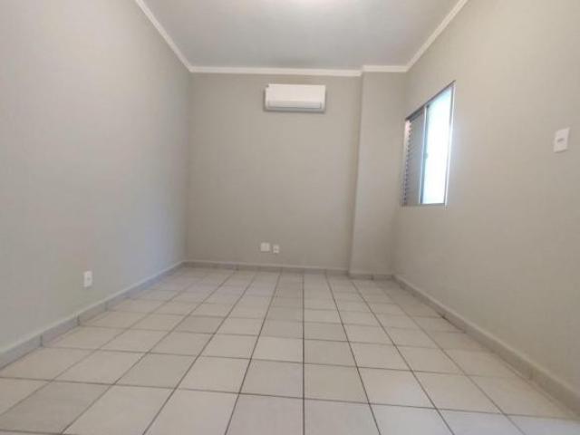 KITNET no Bairro do Embaré na Quadra da PRAIA