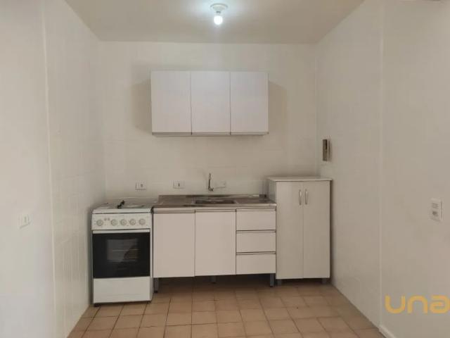 Kitnet no Bigorrilho de 50 m² com 1 quarto
