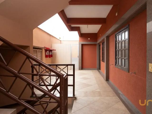 Kitnet no Santa Felicidade de 70 m² com 2 quartos