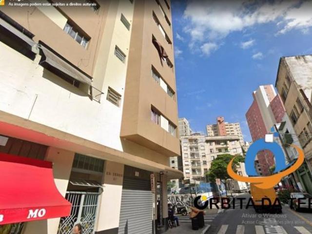 Kitnet na sé reformado e mobiliado Na cozinha há Planejados, 30m2 Área útil
