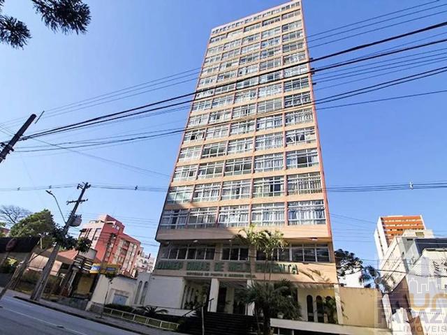 Kitnet na Quinze de Novembro Centro Curitiba PR, aluguel por R$ 1.160