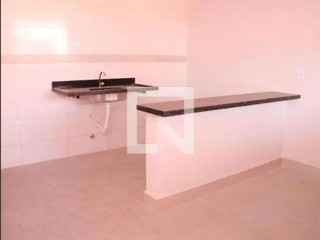 Kitnet / Stúdio para Locação em Aparecida de Goiânia/GO Residencial Santa Luzia 1 Quartos