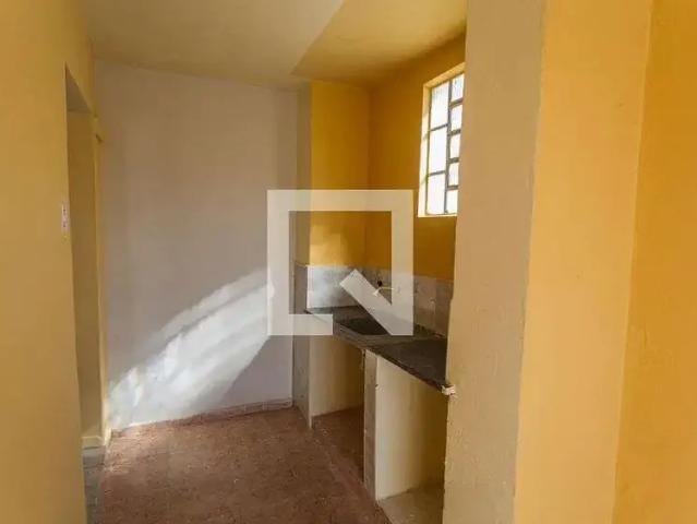 Kitnet / Stúdio para Locação em Belo Horizonte/MG Aparecida 1 Quartos