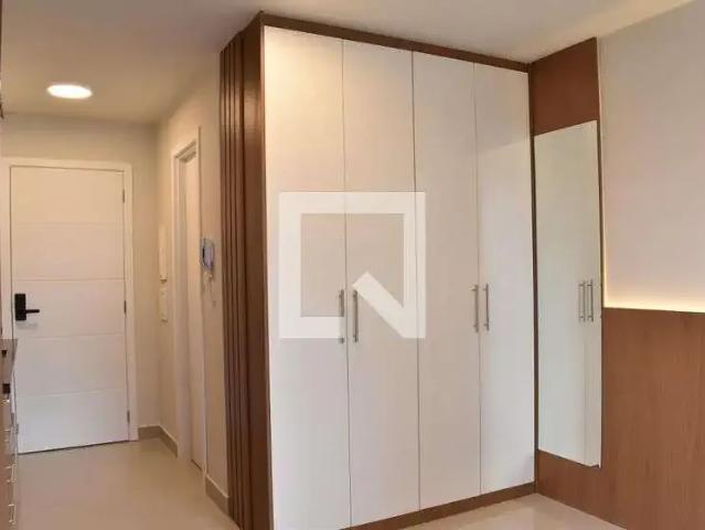 Kitnet / Stúdio para Locação em Curitiba/PR Centro 1 Quartos