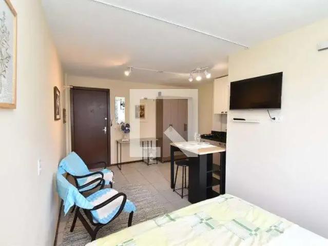 Kitnet / Stúdio para Locação em Curitiba/PR Centro 1 Quartos