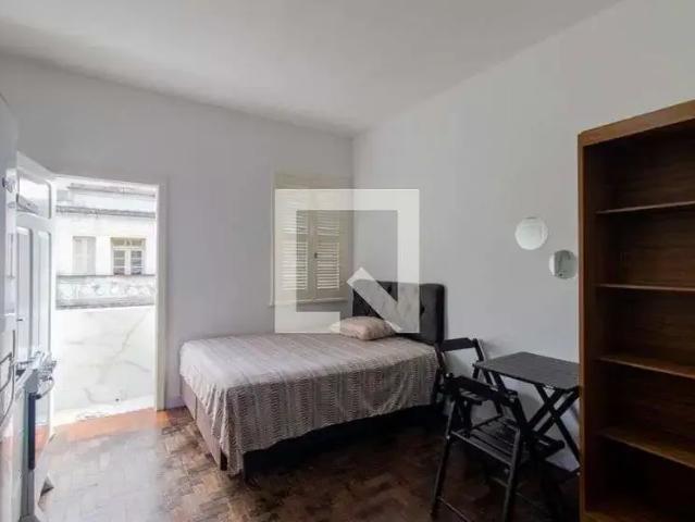 Kitnet / Stúdio para Locação em Curitiba/PR Centro 1 Quartos