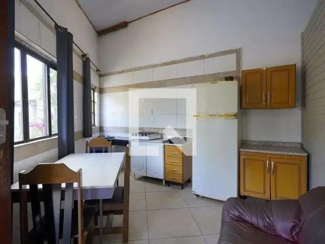 Kitnet / Stúdio para Locação em Florianópolis/SC Rio Tavares 1 Quartos