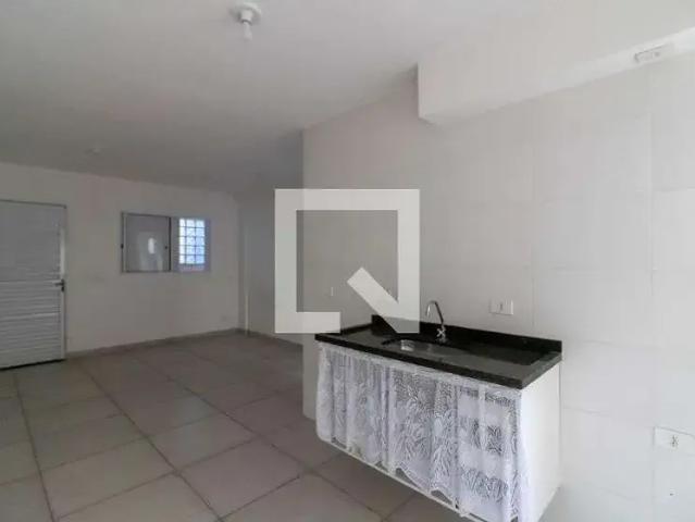 Kitnet / Stúdio para Locação em Guarulhos/SP Taboão