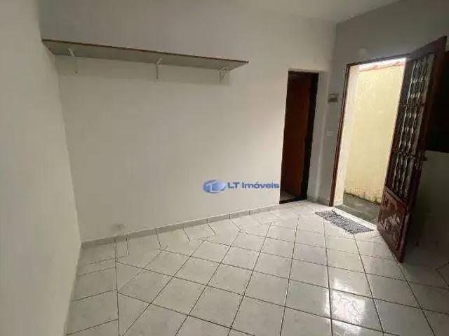 Kitnet / Stúdio para Locação em Jacareí/SP Centro 1 Quartos