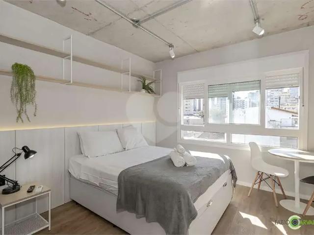 Kitnet / Stúdio para Locação em Porto Alegre/RS Santa Cecília 1 Quartos