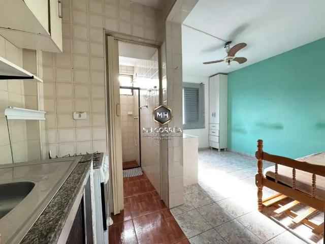 Kitnet / Stúdio para Locação em Praia Grande/SP Cidade Ocian 10 Quartos