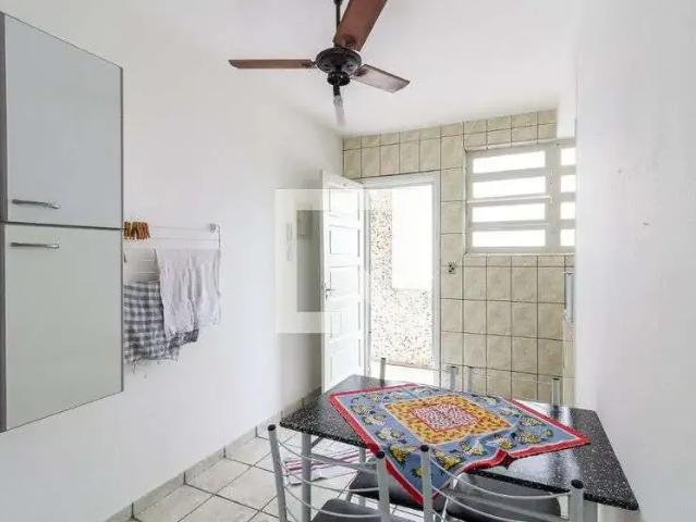 Kitnet / Stúdio para Locação em Praia Grande/SP Guilhermina