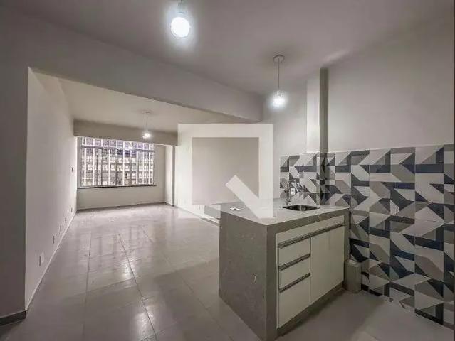 Kitnet / Stúdio para Locação em Rio de Janeiro/RJ Centro 1 Quartos
