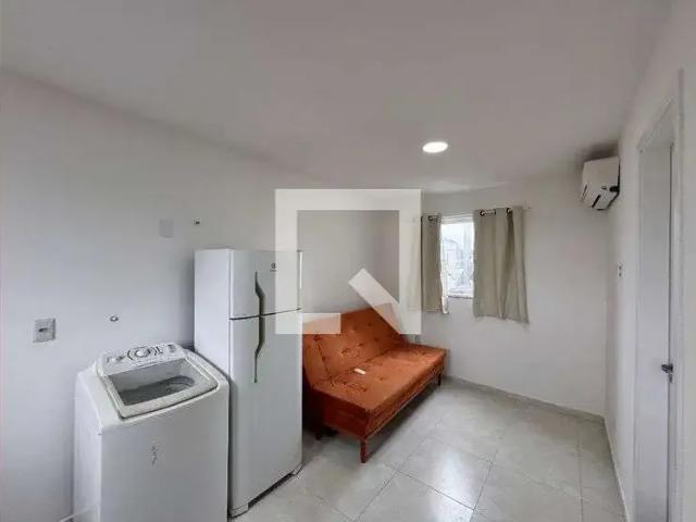 Kitnet / Stúdio para Locação em Rio de Janeiro/RJ Recreio dos Bandeirantes 1 Quartos