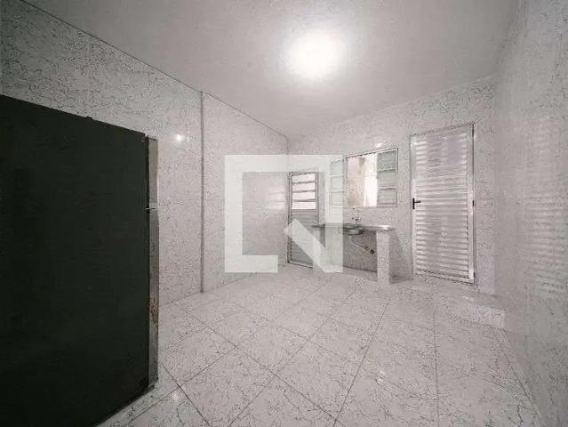 Kitnet / Stúdio para Locação em São Paulo/SP Ponte Rasa 1 Quartos