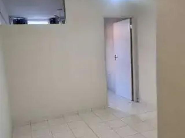Kitnet / Stúdio para Locação em São Paulo/SP República