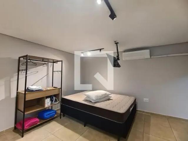 Kitnet / Stúdio para Locação em São Paulo/SP Vila Santa Clara 1 Quartos