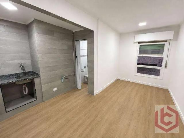 Kitnet / Stúdio para Locação em Santos/SP Aparecida