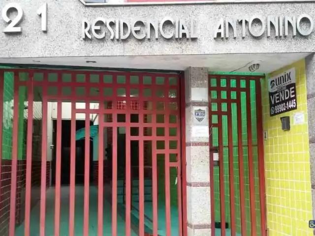 Kitnet / Stúdio para Venda em Campos dos Goytacazes/RJ Centro 1 Quartos