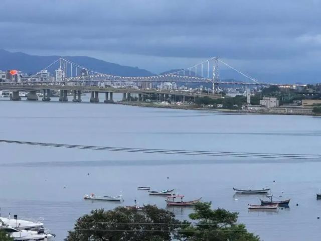 Kitnet / Stúdio para Venda em Florianópolis/SC Centro 1 Quartos
