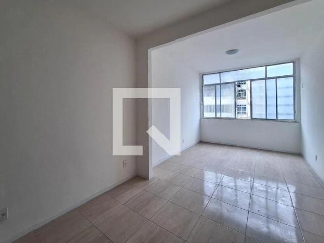 Kitnet / Stúdio para Venda em Niterói/RJ Centro 1 Quartos