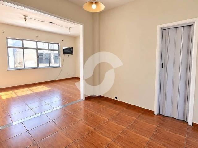 Kitnet / Stúdio para Venda em Niterói/RJ Centro 1 Quartos